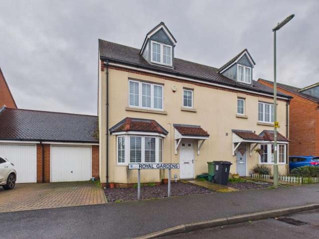 4 Bedroom Semi Detached House