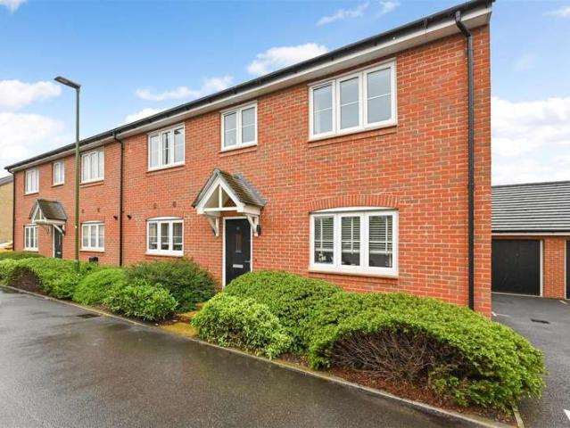 4 Bedroom Semi Detached House