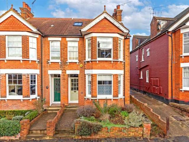 4 Bedroom Semi Detached House