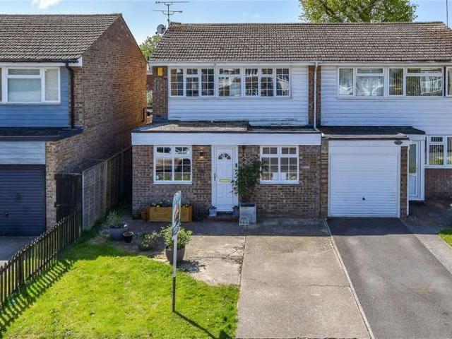 4 Bedroom Semi Detached House