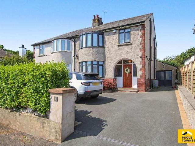 4 Bedroom Semi Detached House