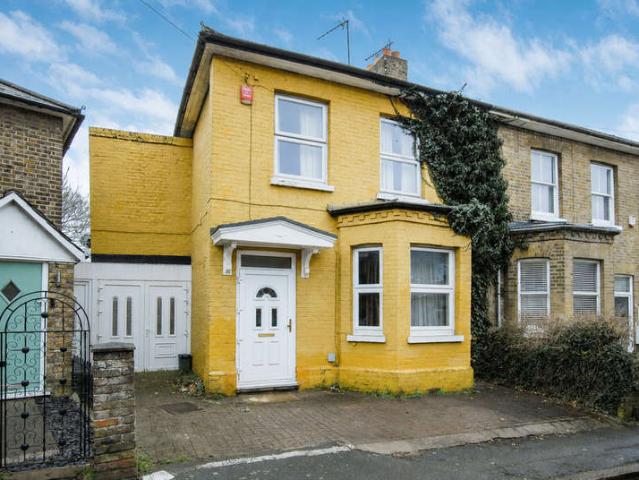 4 Bedroom Semi Detached House