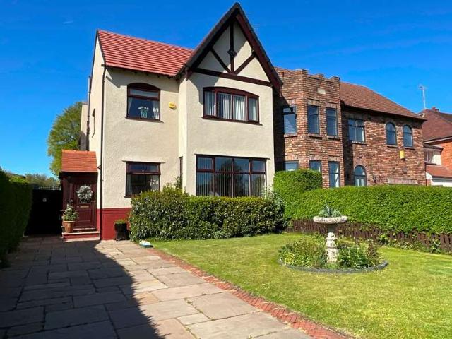 4 Bedroom Semi Detached House