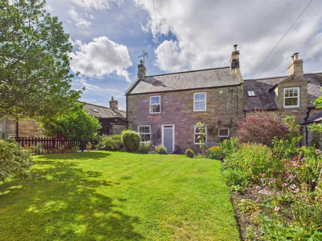 4 Bedroom Semi Detached House