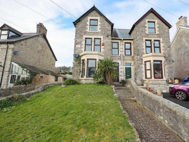 4 Bedroom Semi Detached House