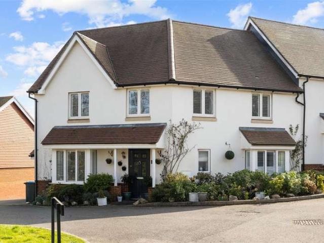 4 Bedroom Semi Detached House