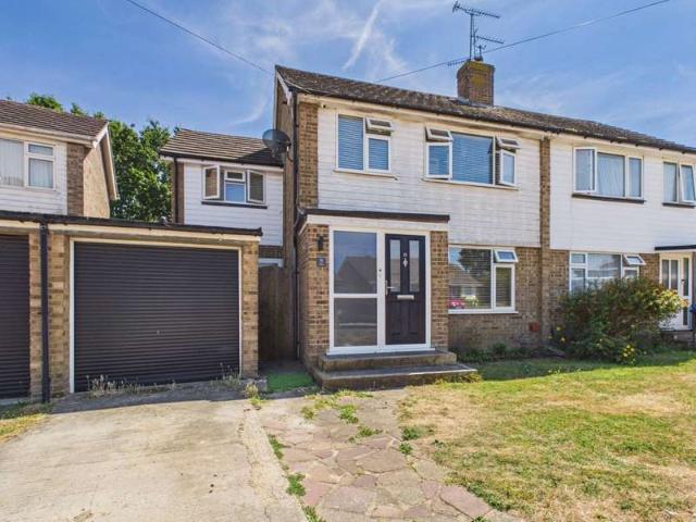4 Bedroom Semi Detached House