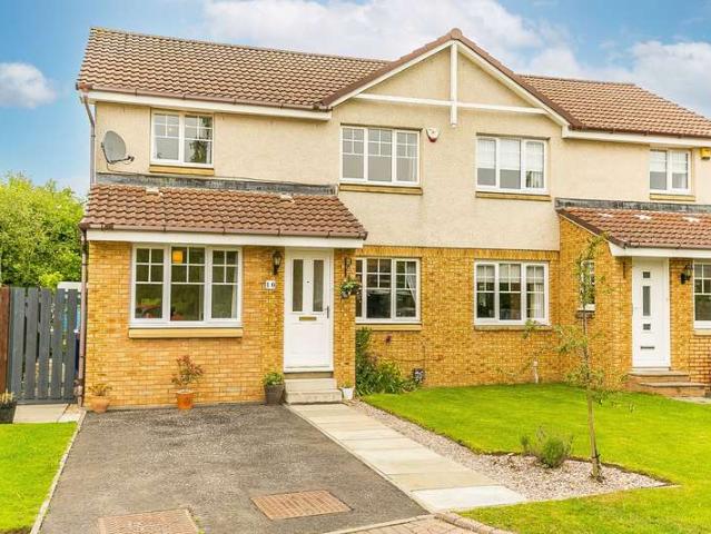 4 Bedroom Semi Detached House