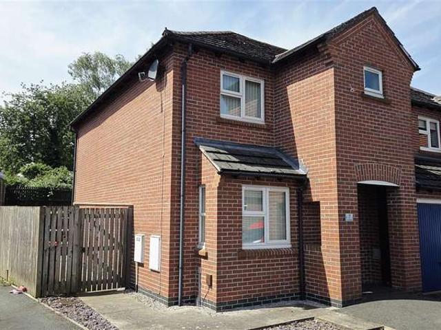 4 Bedroom Semi Detached House