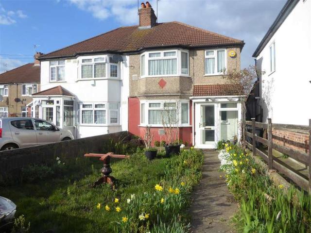 4 Bedroom Semi Detached House