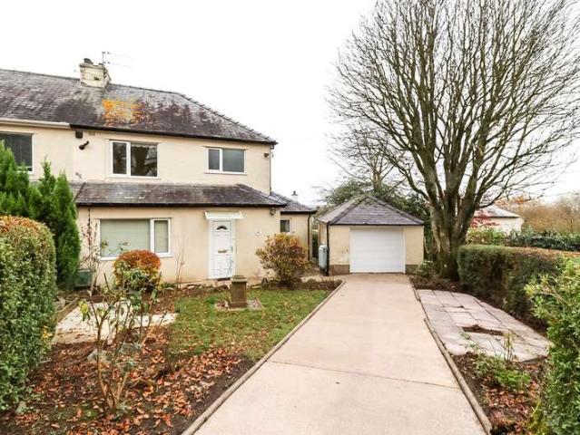 4 Bedroom Semi Detached House