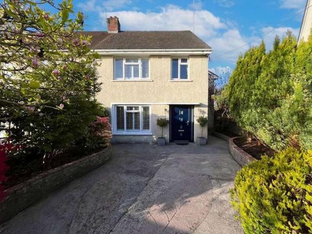 4 Bedroom Semi Detached House