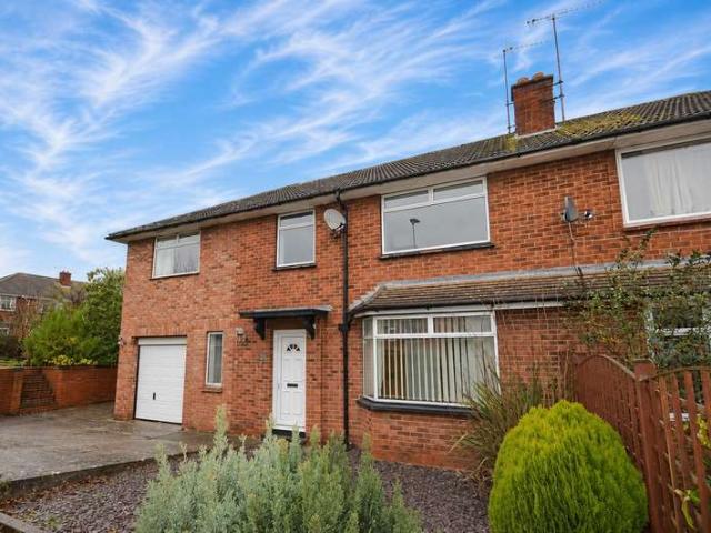 4 Bedroom Semi Detached House
