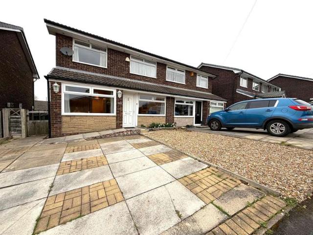 4 Bedroom Semi Detached House
