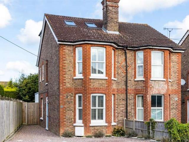 4 Bedroom Semi Detached House