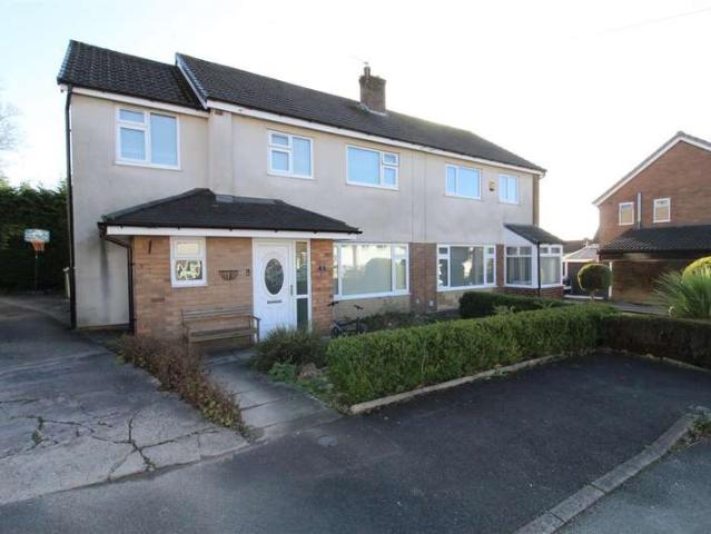4 Bedroom Semi Detached House