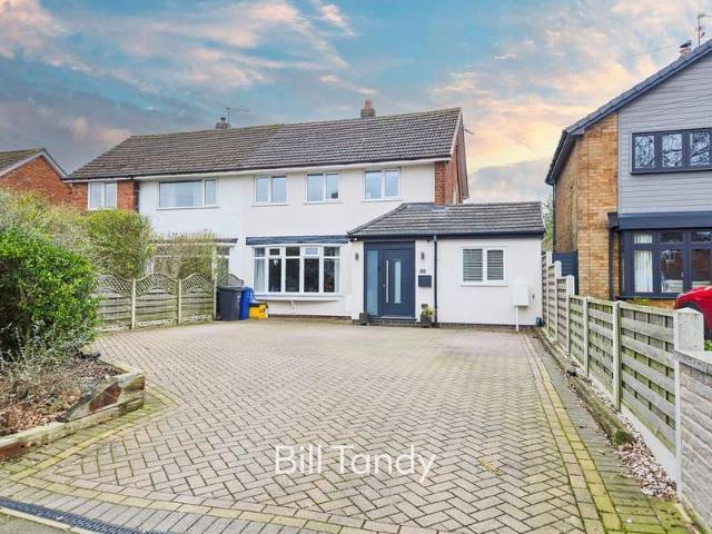 4 Bedroom Semi Detached House
