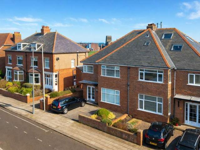 4 Bedroom Semi Detached House