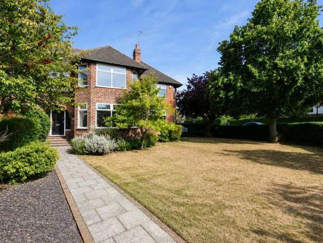 4 Bedroom Semi Detached House