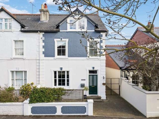 4 Bedroom Semi Detached House