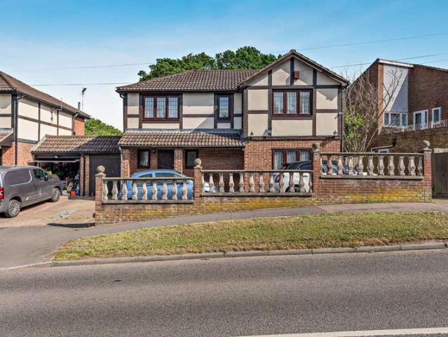 4 Bedroom Link Detached House