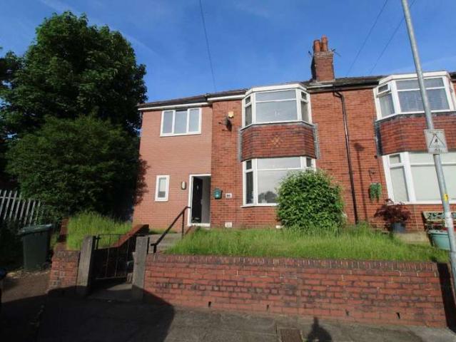 4 Bedroom Semi Detached House