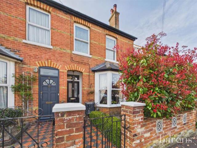 4 Bedroom Semi Detached House