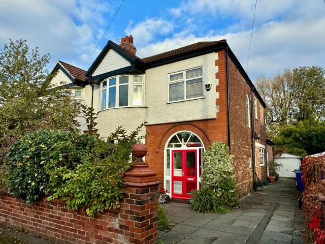 4 Bedroom Semi Detached House