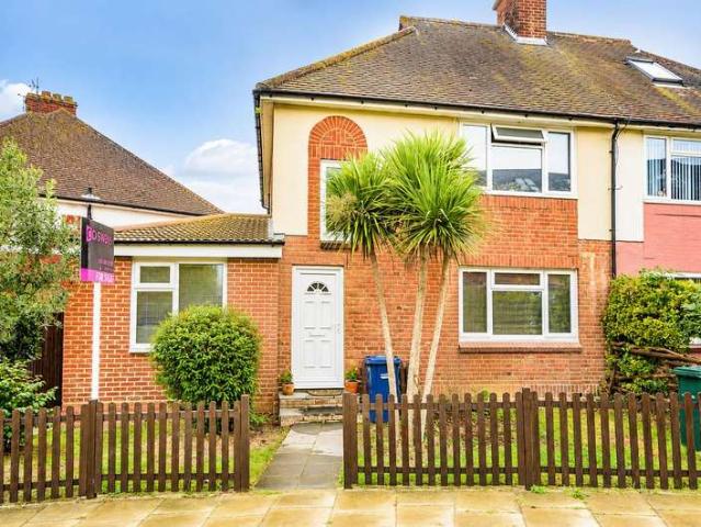 4 Bedroom Semi Detached House