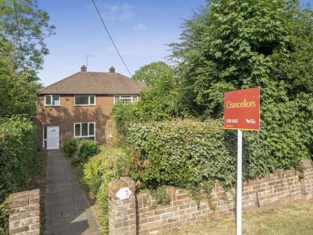 4 Bedroom Semi Detached House