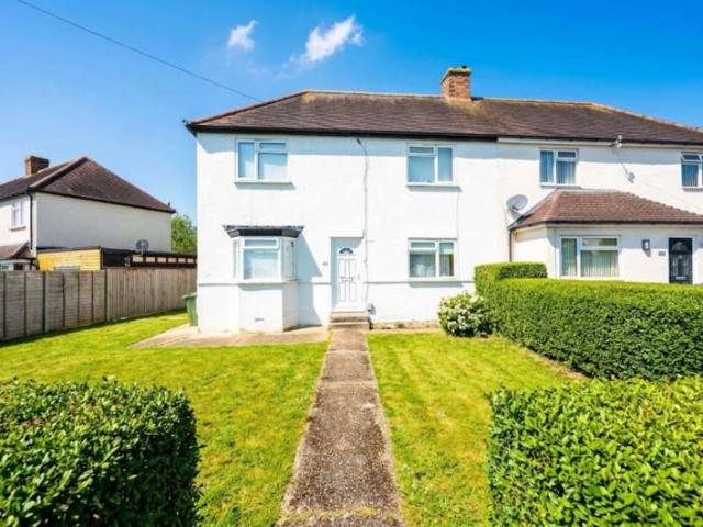 4 Bedroom Semi Detached House