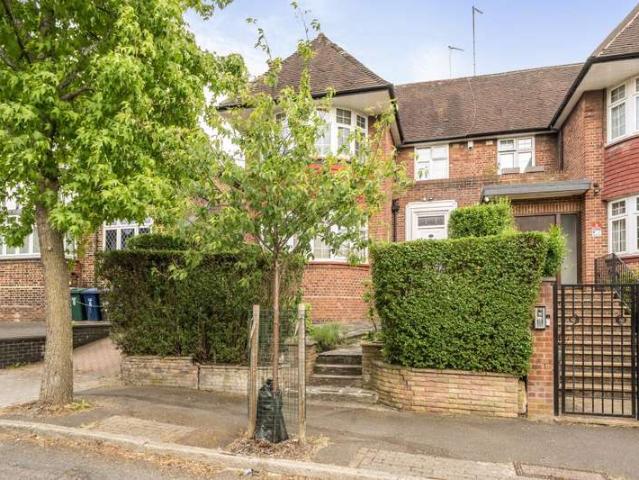 4 Bedroom Semi Detached House