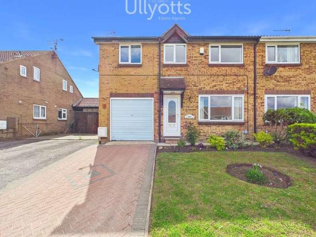 4 Bedroom Semi Detached House