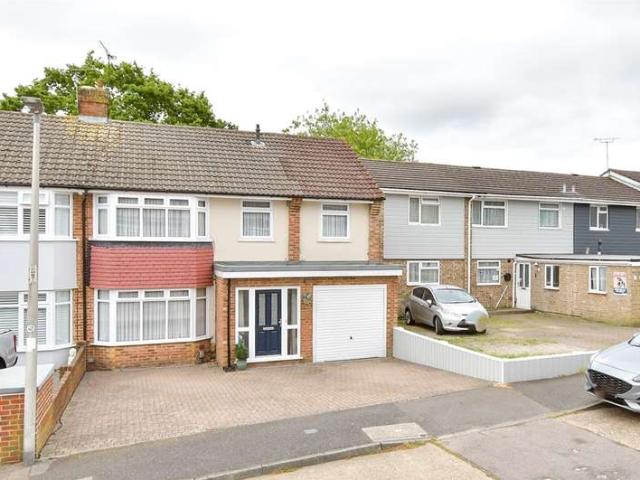 4 Bedroom Semi Detached House