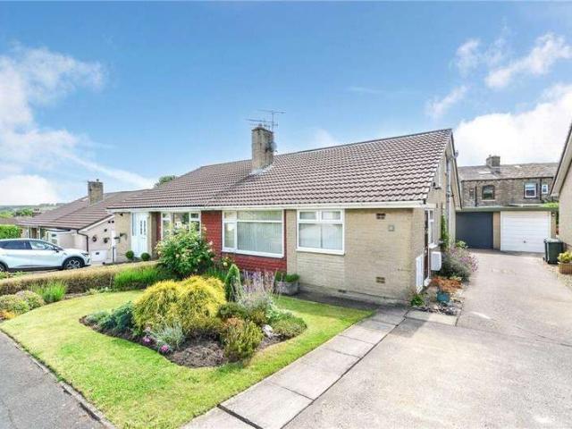 4 Bedroom Semi Detached House