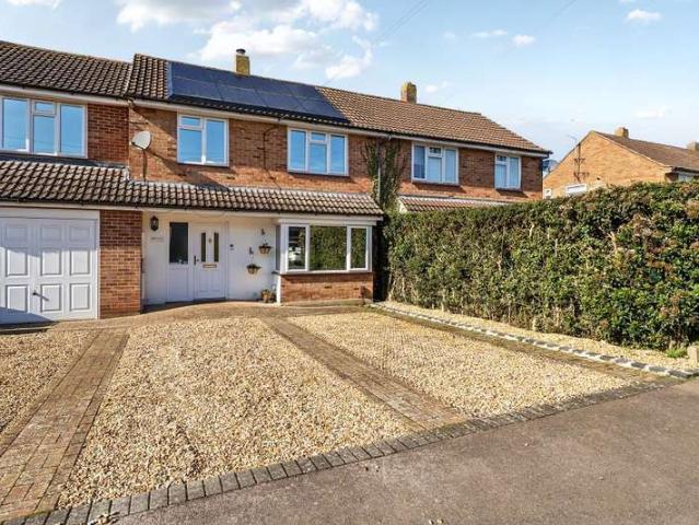 4 Bedroom Semi Detached House