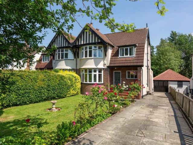 4 Bedroom Semi Detached House