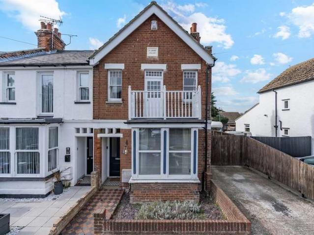 4 Bedroom Semi Detached House