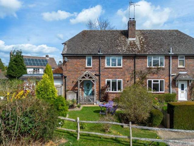 4 Bedroom Semi Detached House