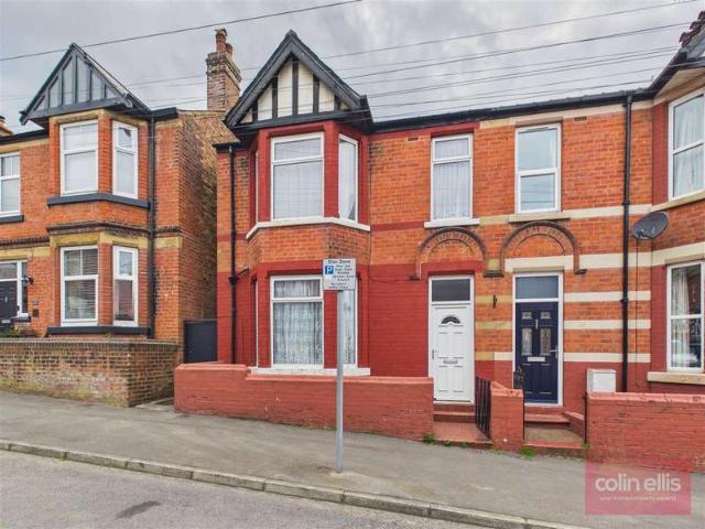 4 Bedroom Semi Detached House