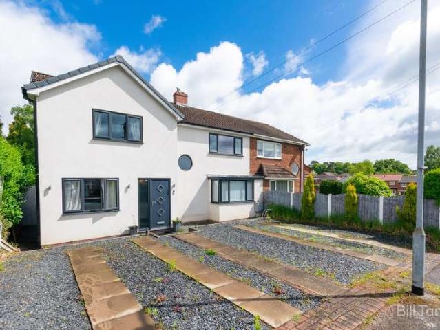 4 Bedroom Semi Detached House