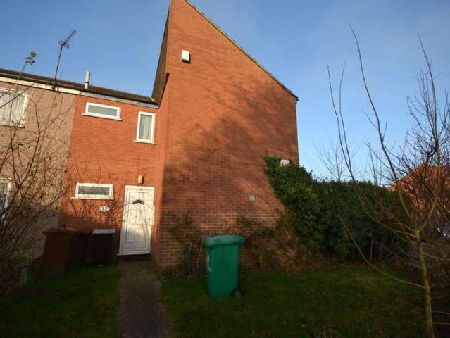 4 Bedroom Semi Detached House