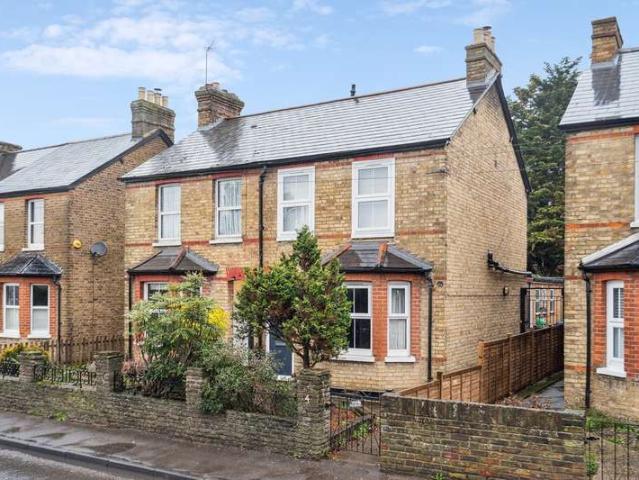 4 Bedroom Semi Detached House