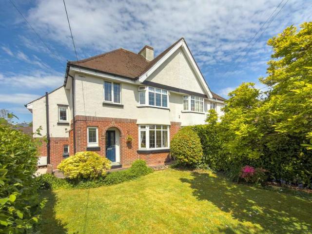4 Bedroom Semi Detached House