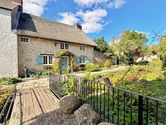 4 Bedroom Semi Detached House