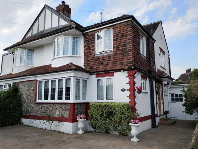 4 Bedroom Semi Detached House