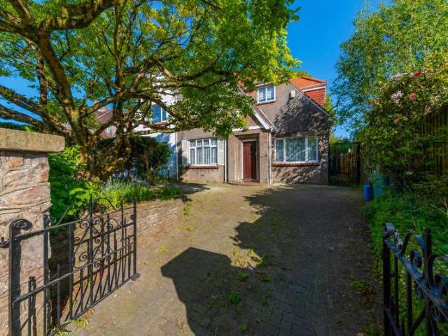 4 Bedroom Semi Detached House