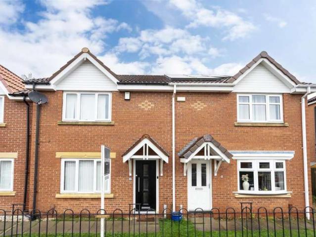 4 Bedroom Semi Detached House