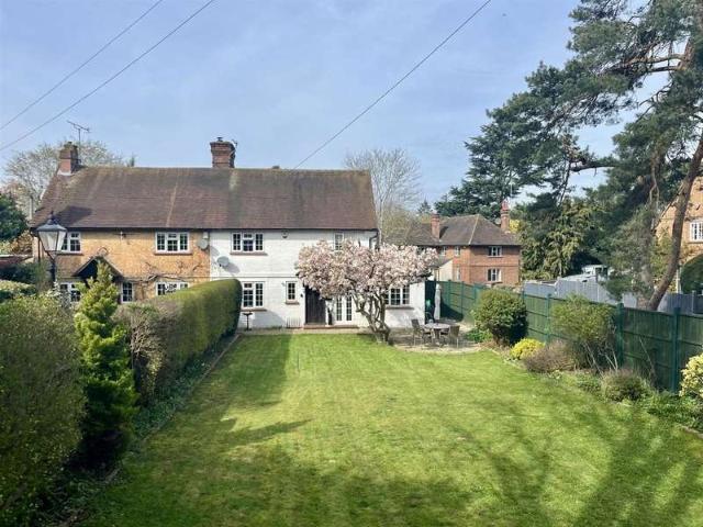 4 Bedroom Semi Detached House