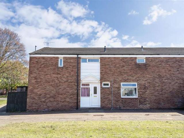 4 Bedroom Semi Detached House